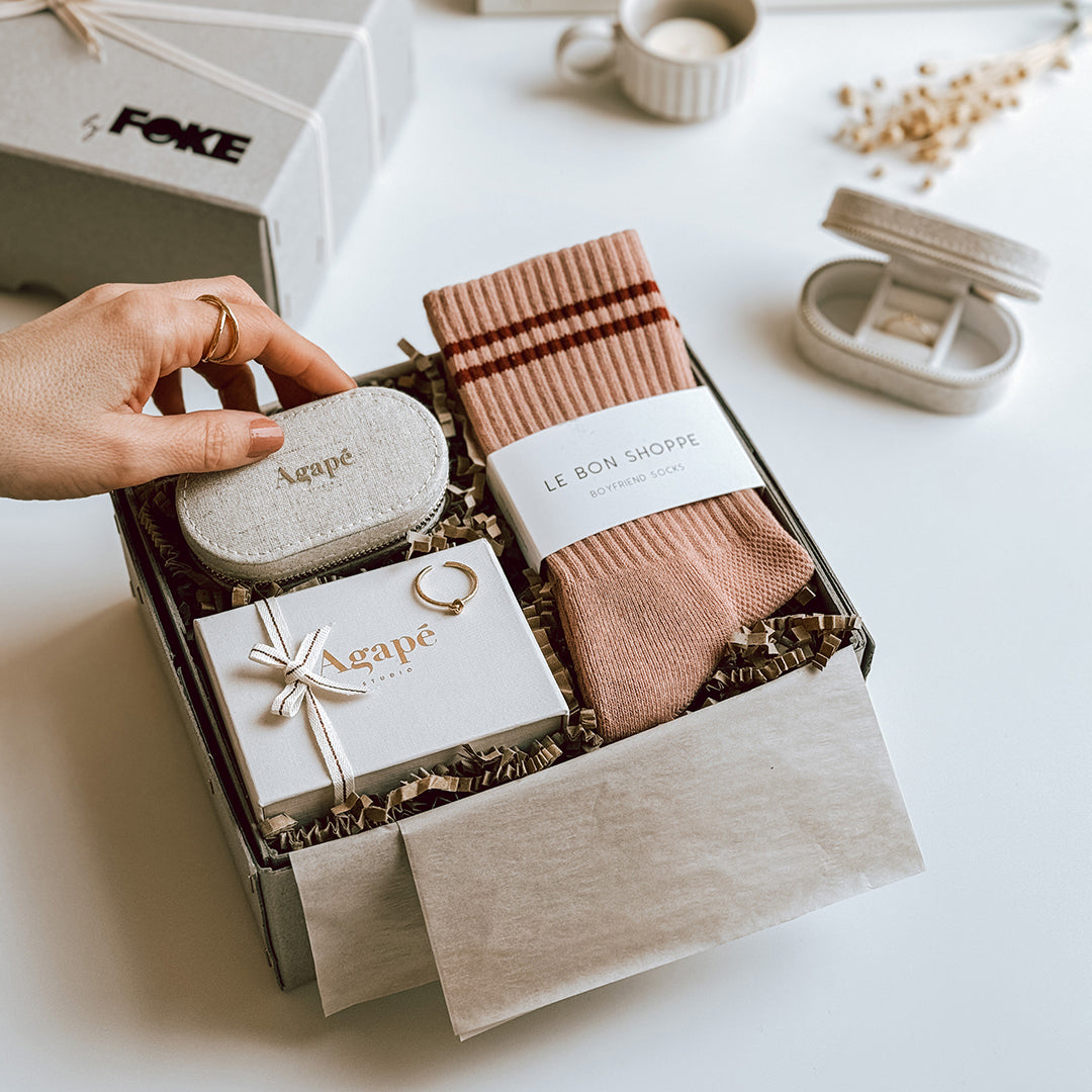 Curated box store